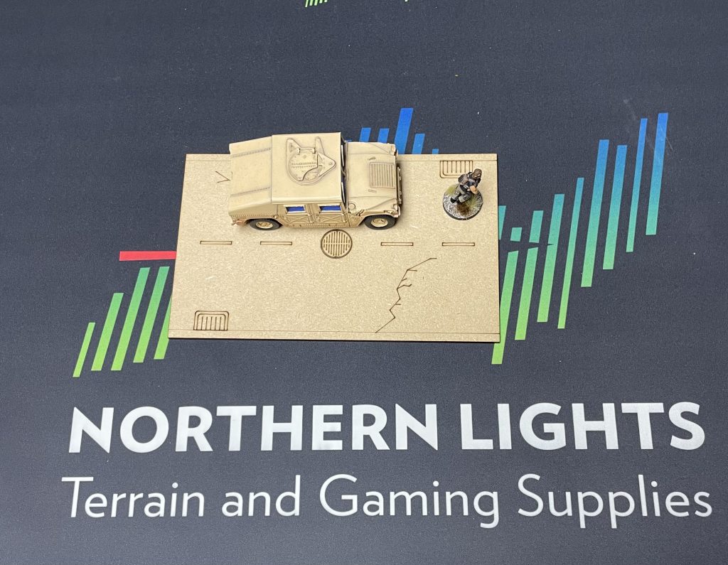 ROAD900 – 28mm scale modern road set – Northern Lights Terrain